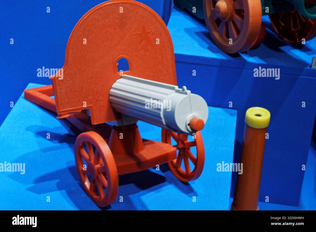 Machine gun maxim image hi-res stock photography and images - Alamy