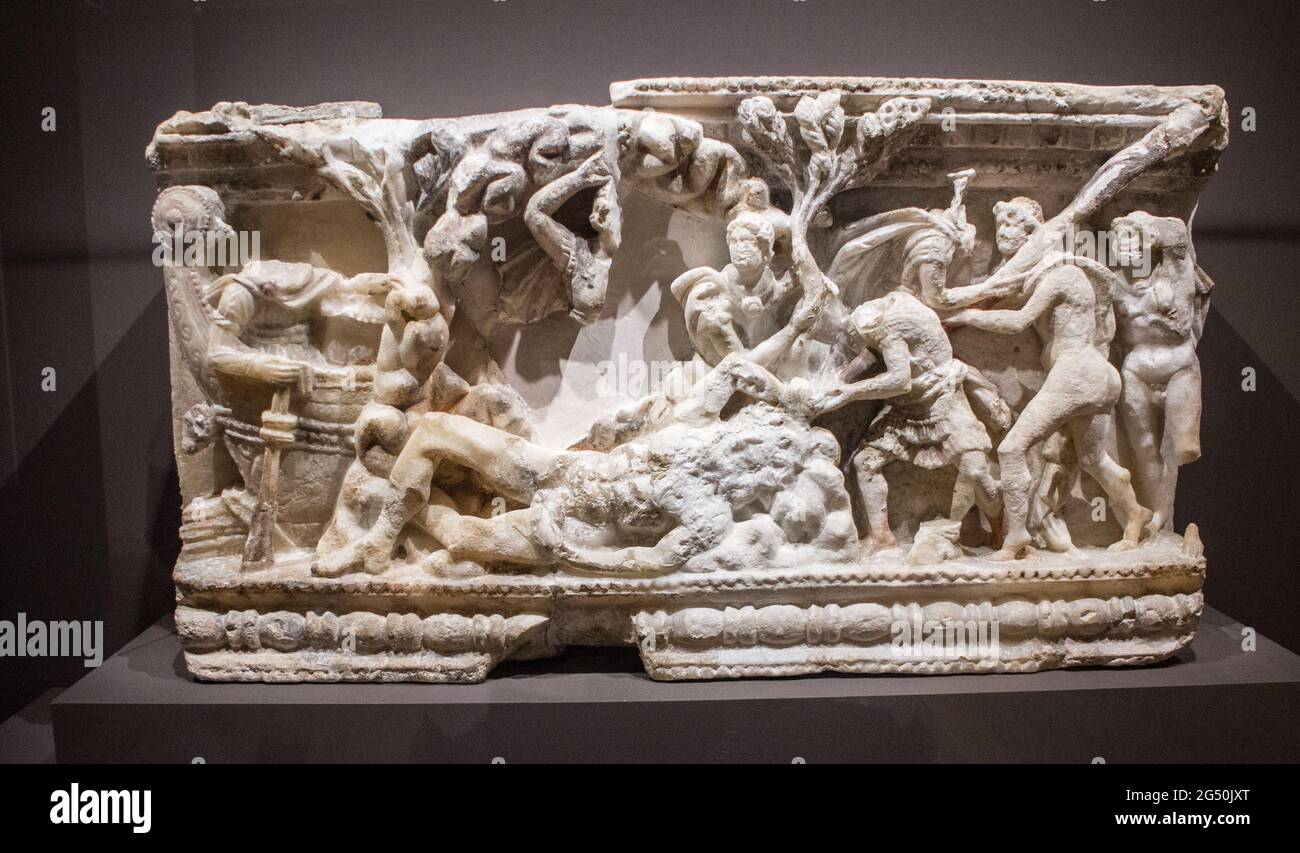 Polyphemus sculpture hi-res stock photography and images - Alamy