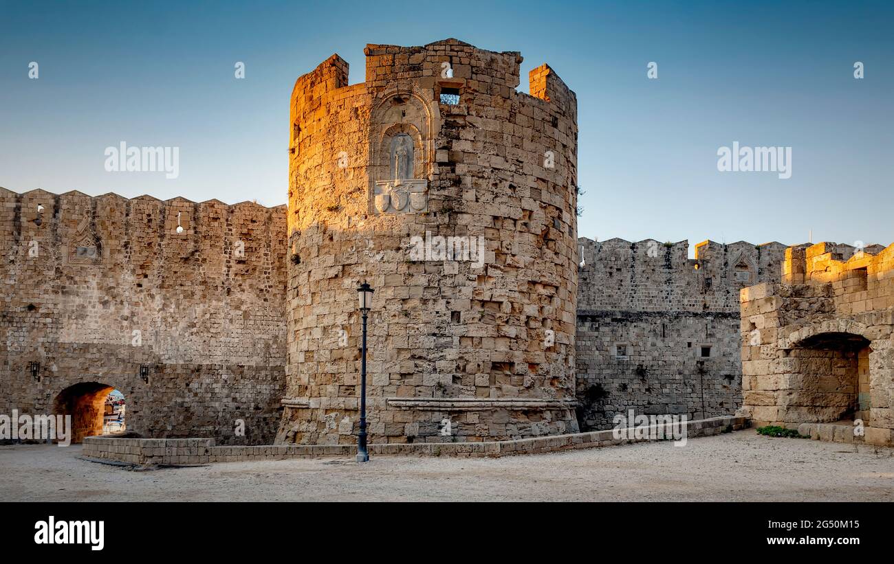 City of rhodes gateway hi-res stock photography and images - Alamy