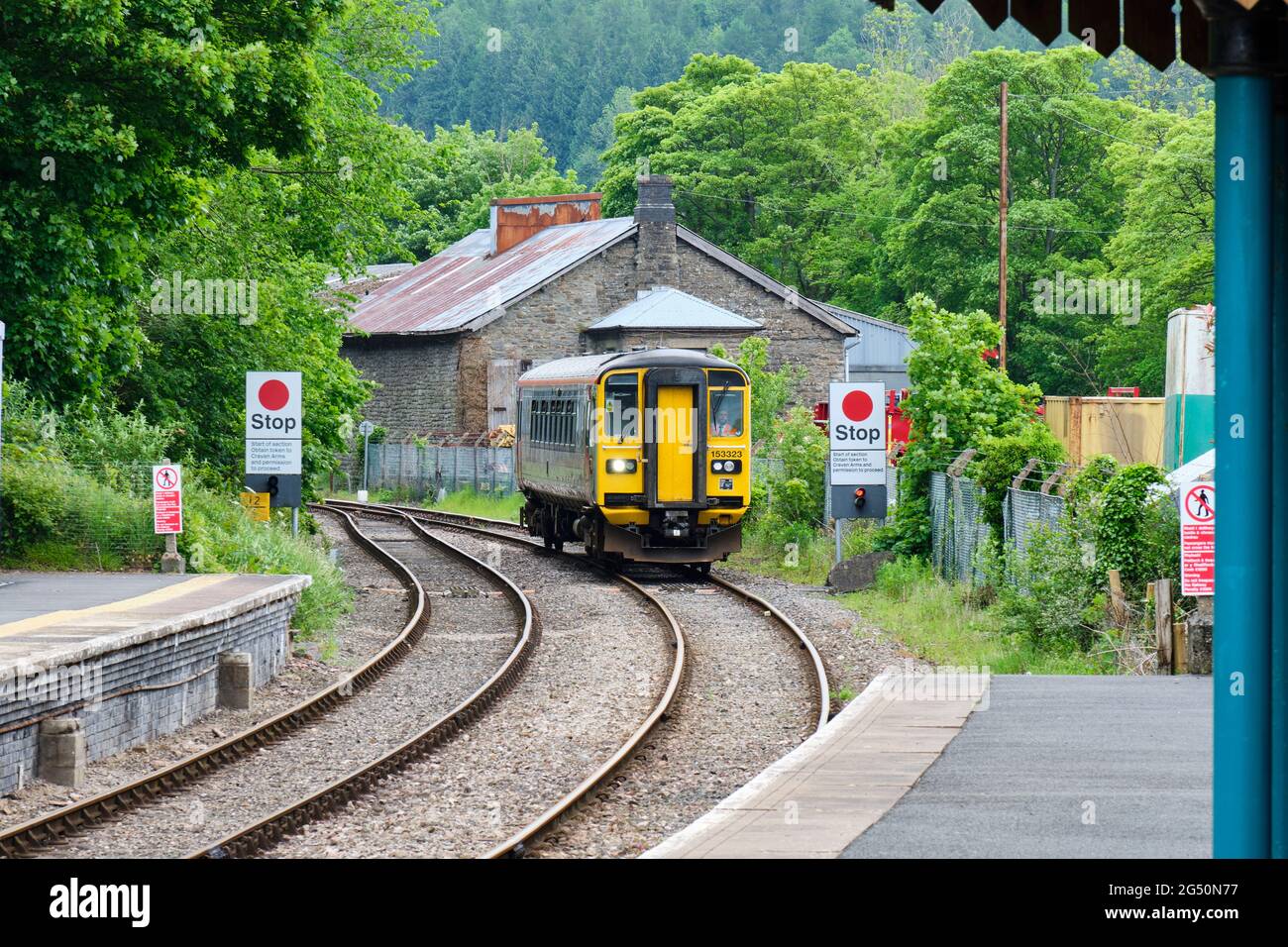 Train approaching Knighton Railway station on the Heart of Wales Line ...