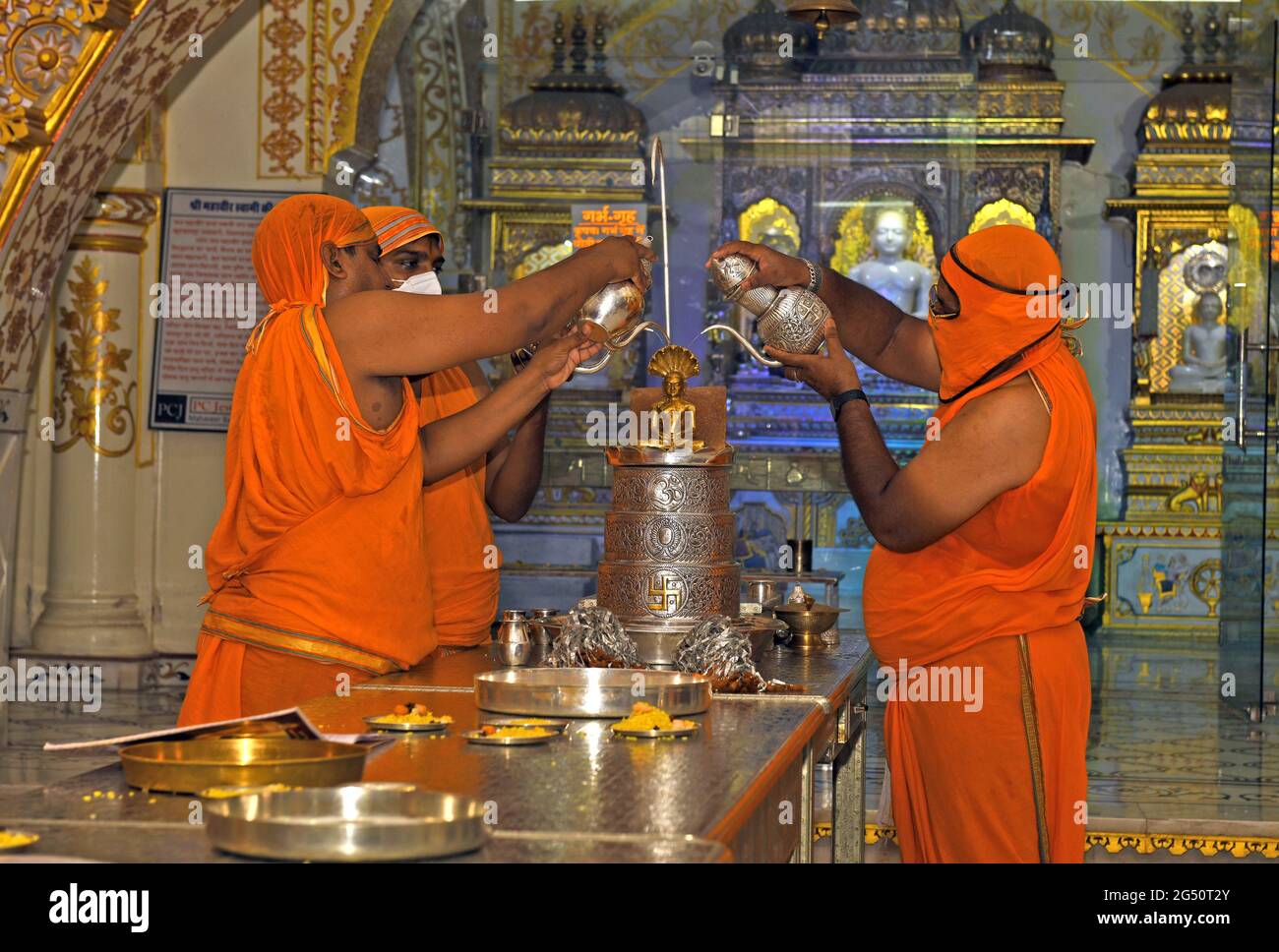 Lord parshwanath temple hi-res stock photography and images - Alamy