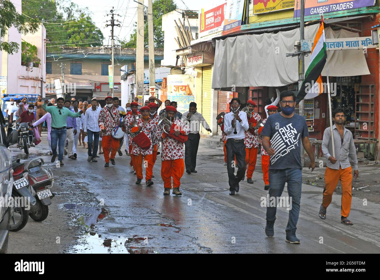 Jain monks hi-res stock photography and images - Alamy