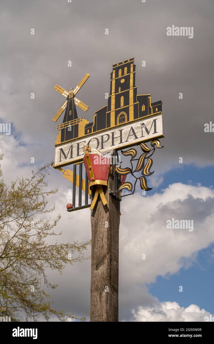 Meopham village sign in early spring Stock Photo - Alamy