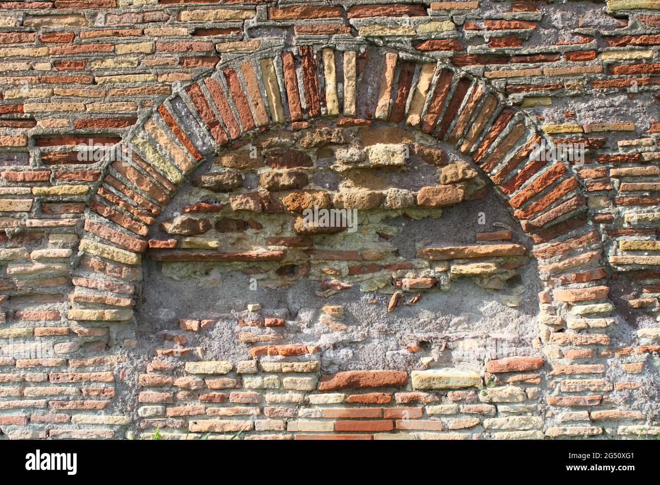 Ancient roman red brick pattern hi-res stock photography and images - Alamy
