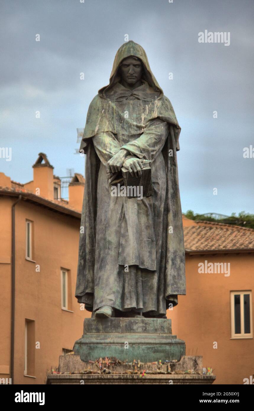Giordano bruno statue hi-res stock photography and images - Alamy