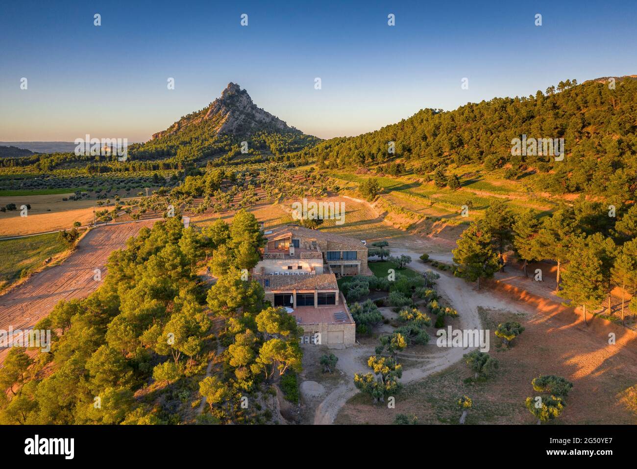 Sol cielo paisaje rural verano hi-res stock photography and images - Alamy