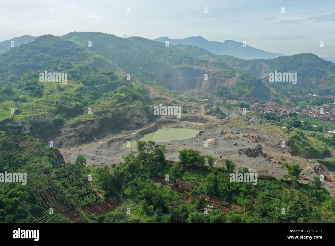 Tropical mountain and green forest at Indonesia Stock Photo - Alamy