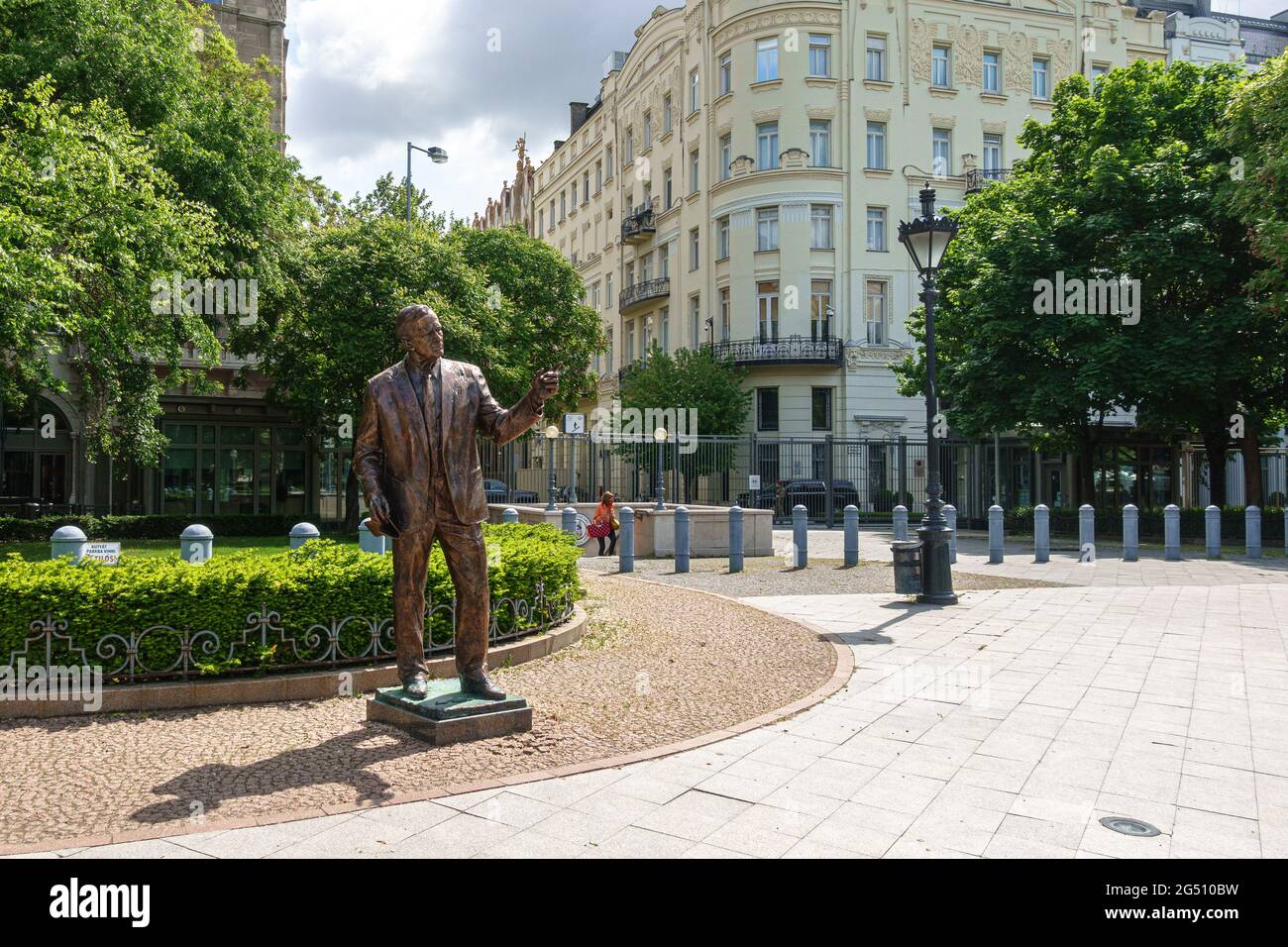 The statue of President George H. W. Bush on Liberty / Szabadsag Square ...