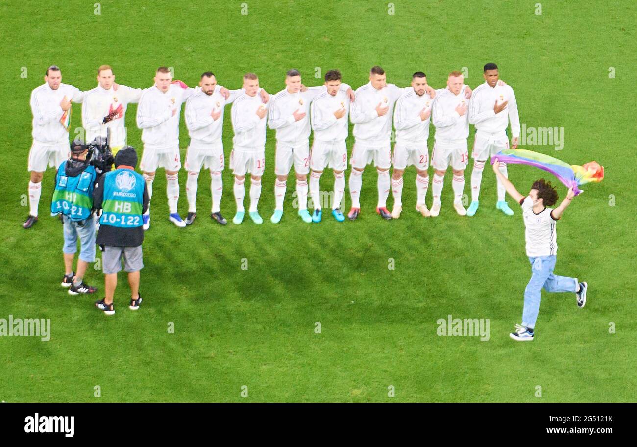 Streaker football hi-res stock photography and images - Alamy