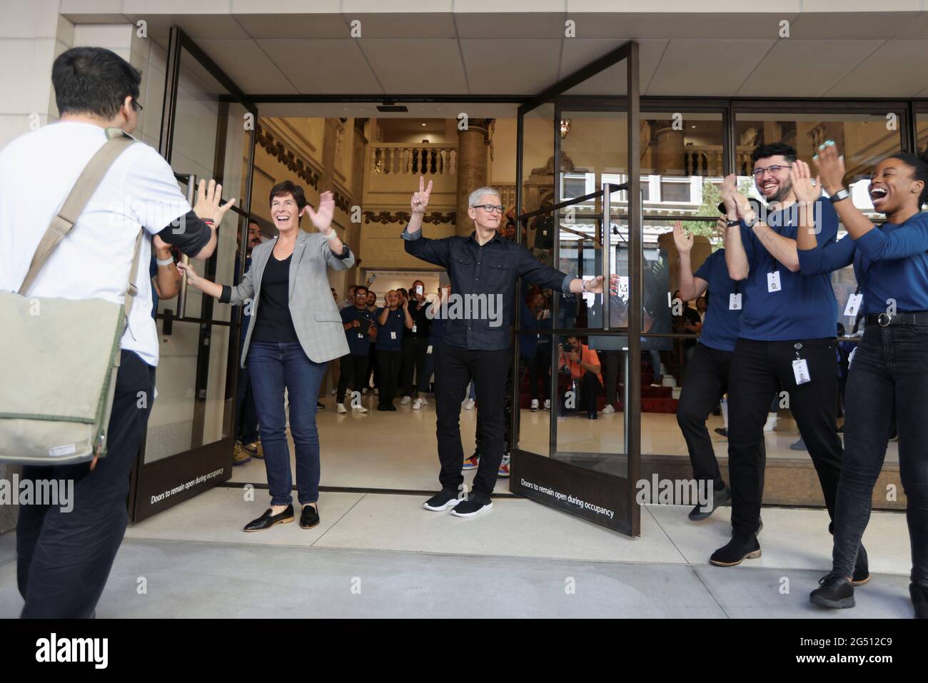 Deirdre o’brien hi-res stock photography and images - Alamy