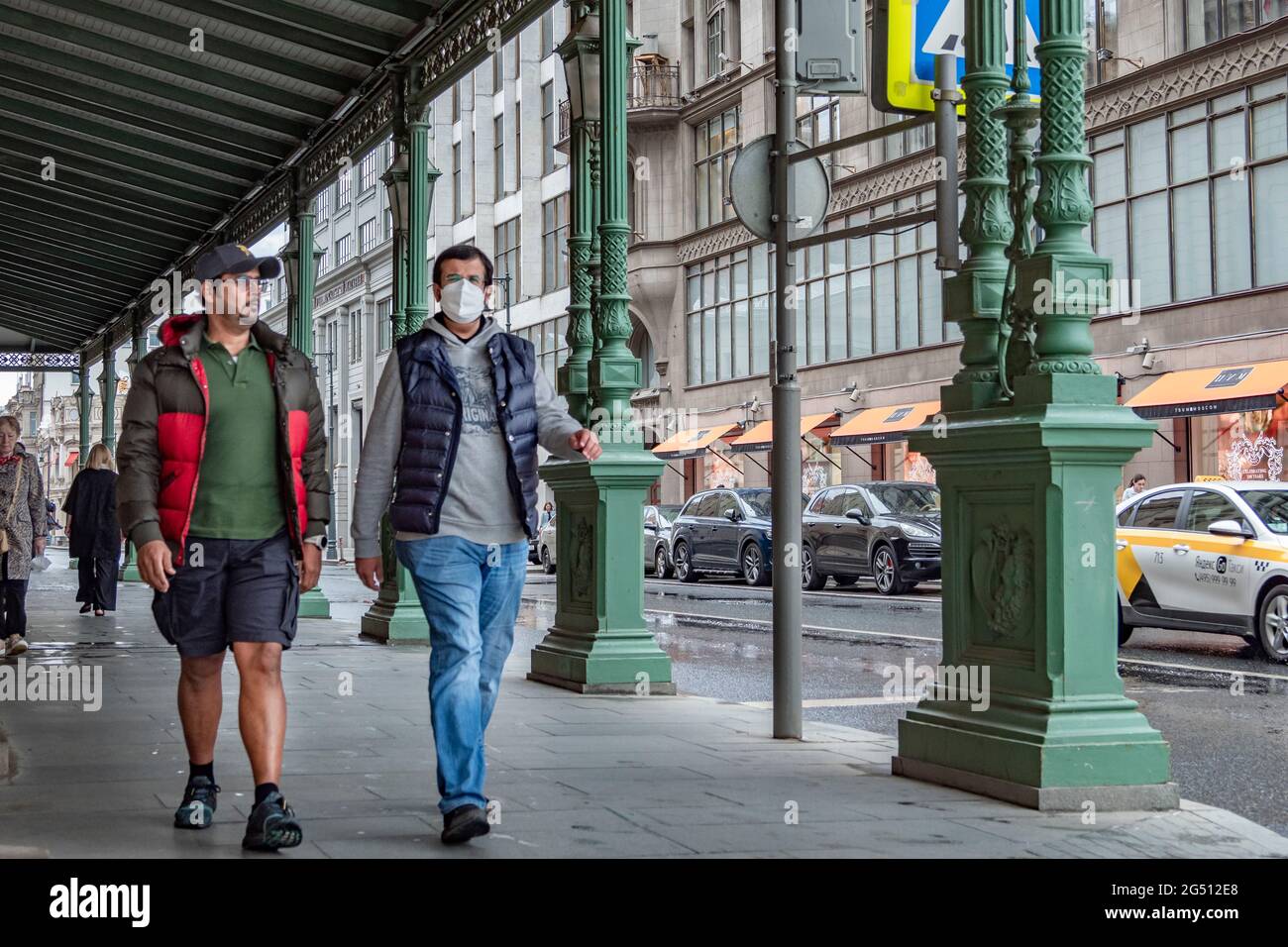 Russia, Moscow. People on city street Stock Photo - Alamy