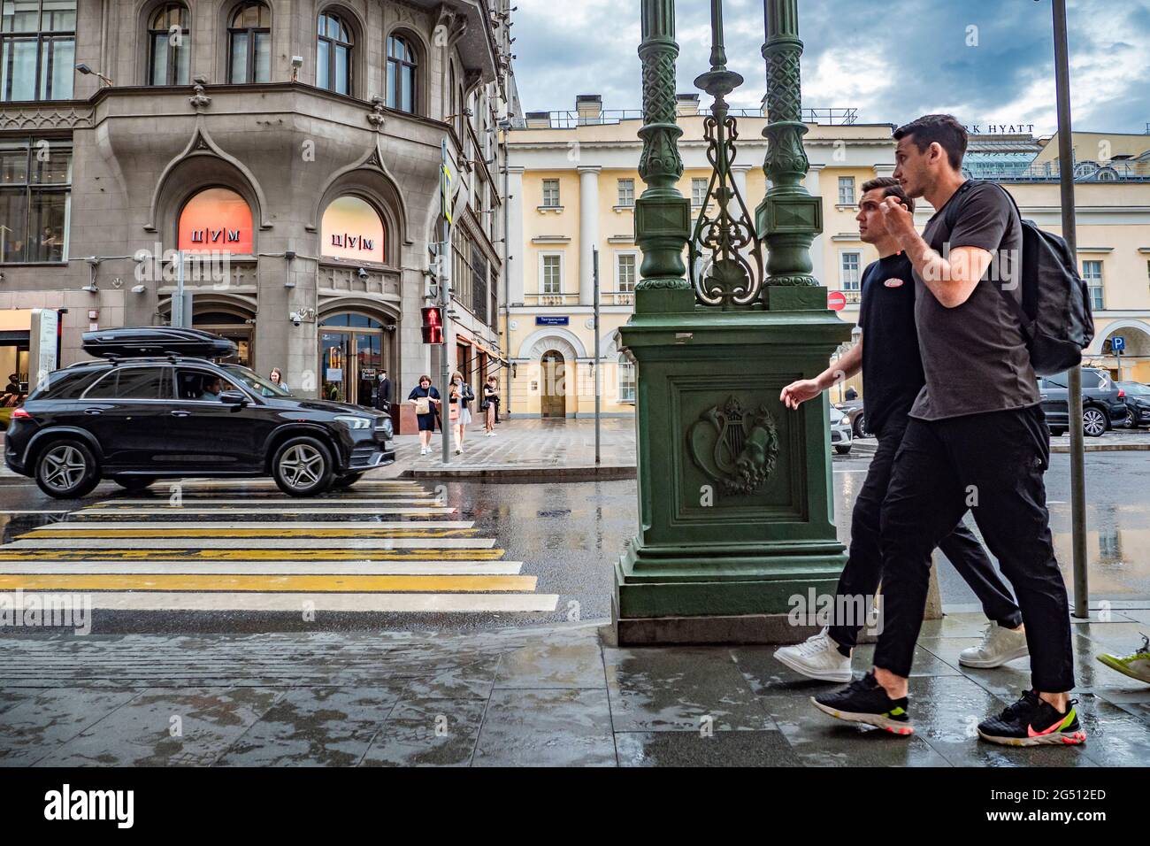 Russia, Moscow. People on city street Stock Photo - Alamy