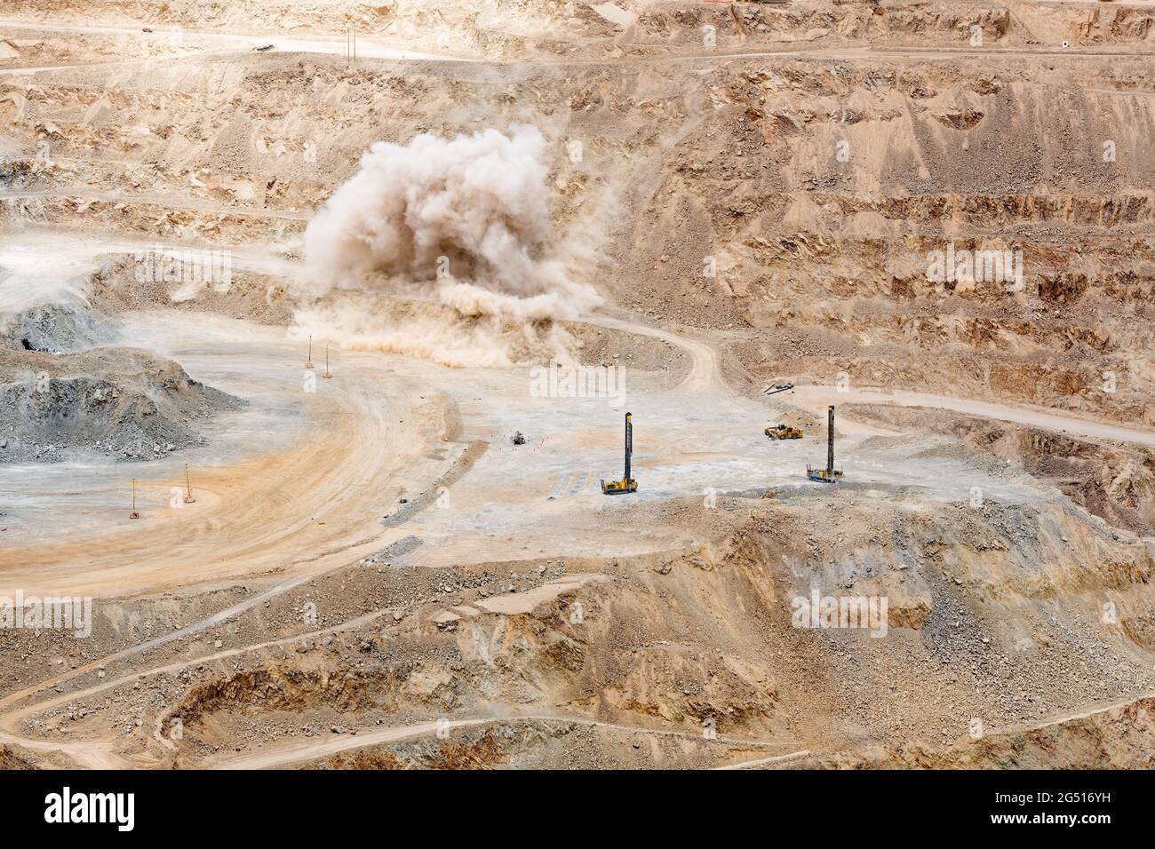 Drilling and blasting hi-res stock photography and images - Alamy