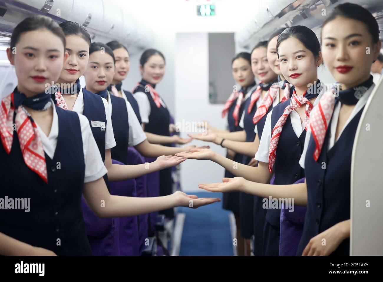 Flight attendant training hi-res stock photography and images - Alamy