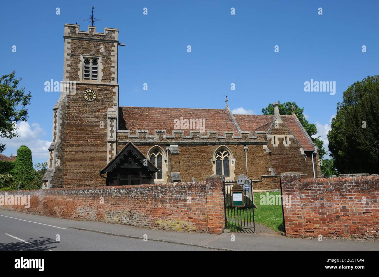 Campton church hi-res stock photography and images - Alamy