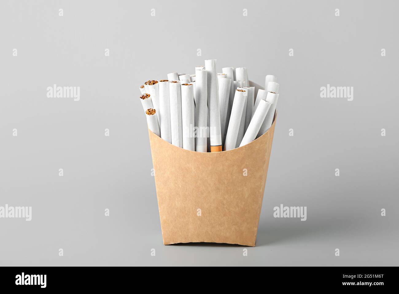 Pack cigarettes on light hi-res stock photography and images - Alamy