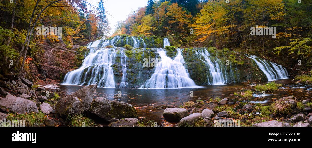 Panorama of Egypt Falls. Cascading waterfalls with stunning autumn fall ...