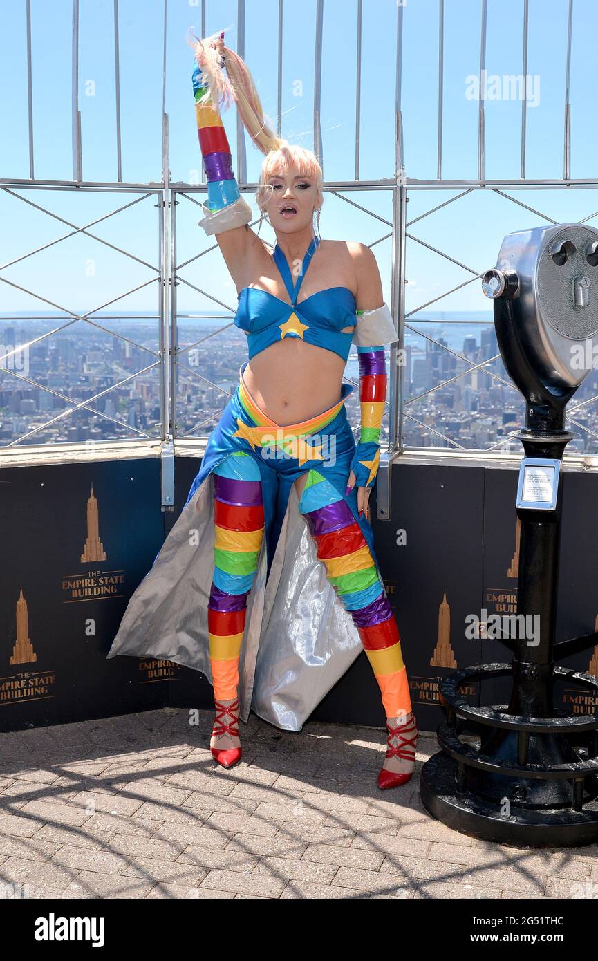 New York Usa 24th June 2021 Kylie Sonique Love Poses As The Empire