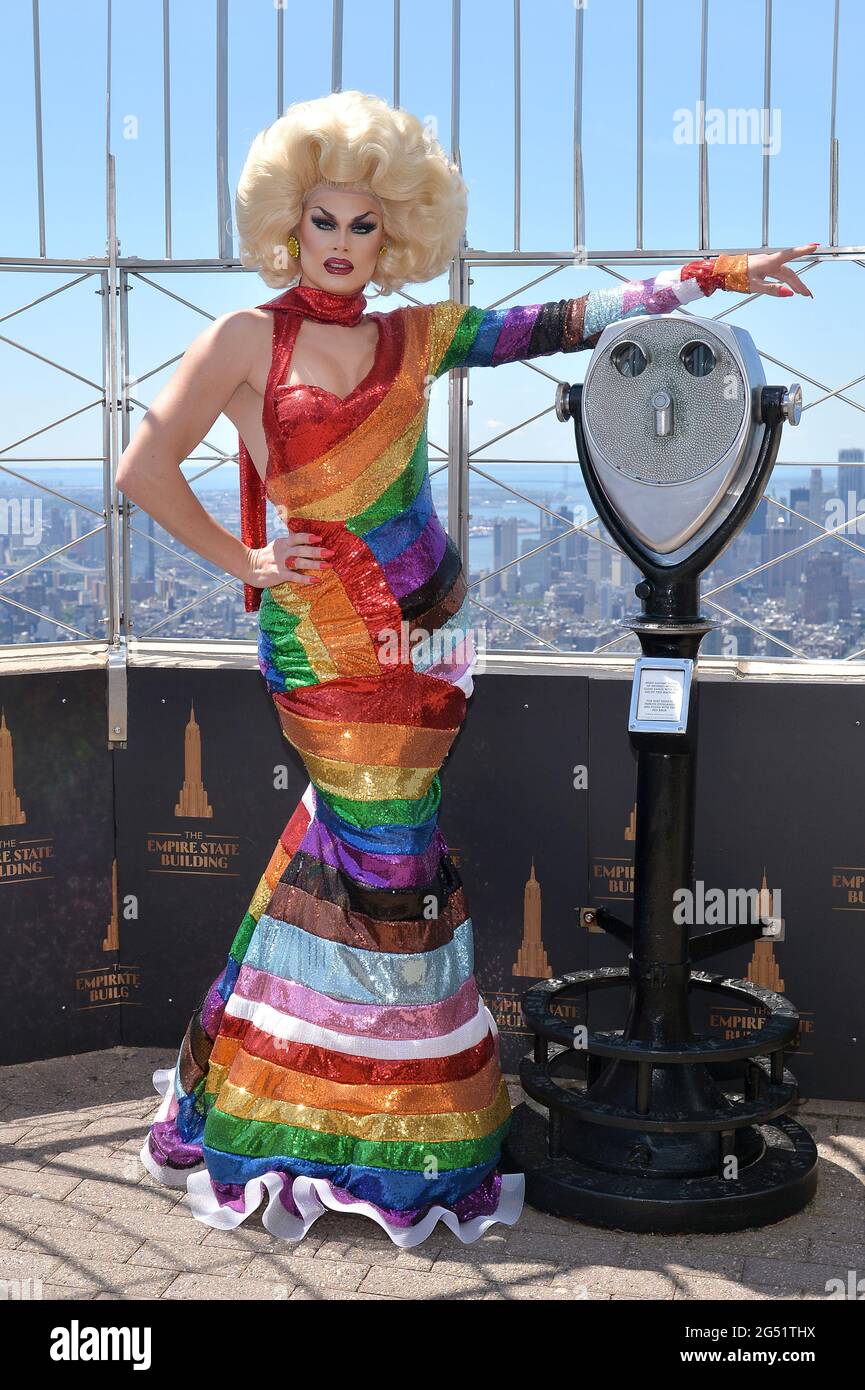 New York, USA. 24th June, 2021. Scarlet Envy poses as the Empire State ...
