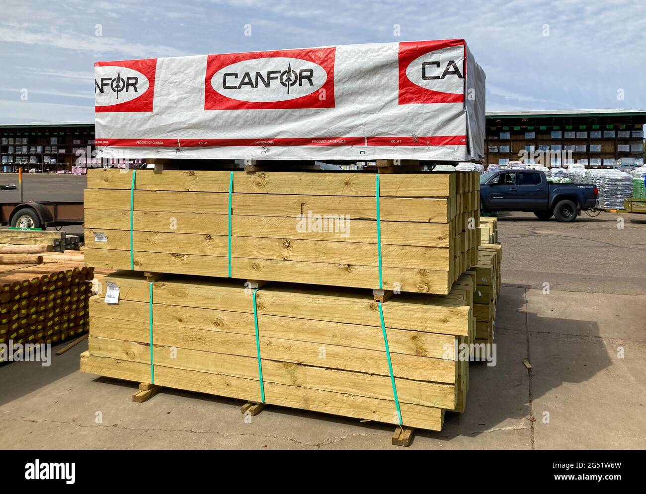 Canfor corporation hi-res stock photography and images - Alamy