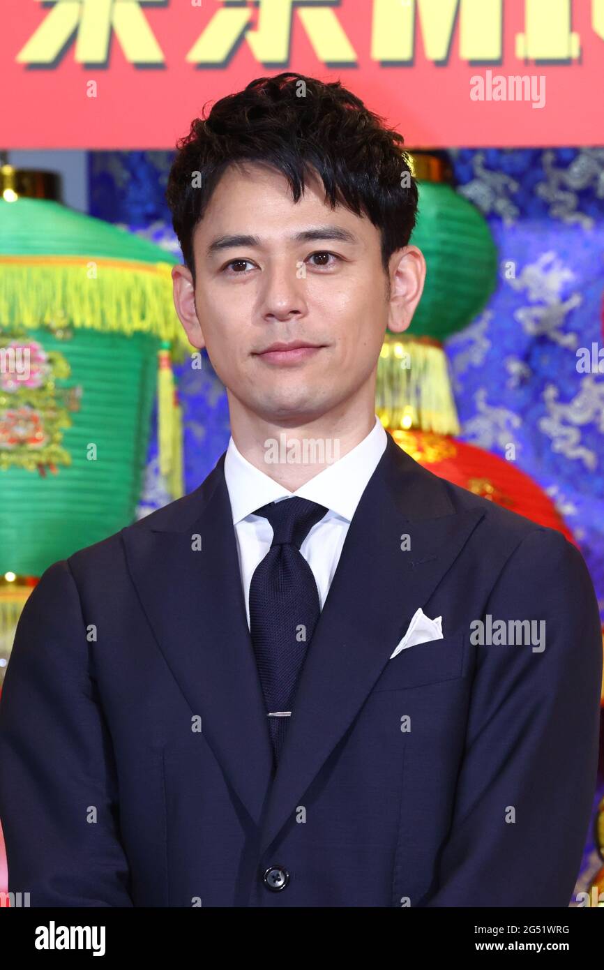 Detective chinatown hi-res stock photography and images - Alamy