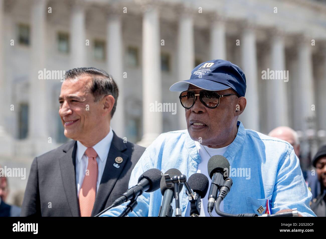 Sam moore hi-res stock photography and images - Alamy