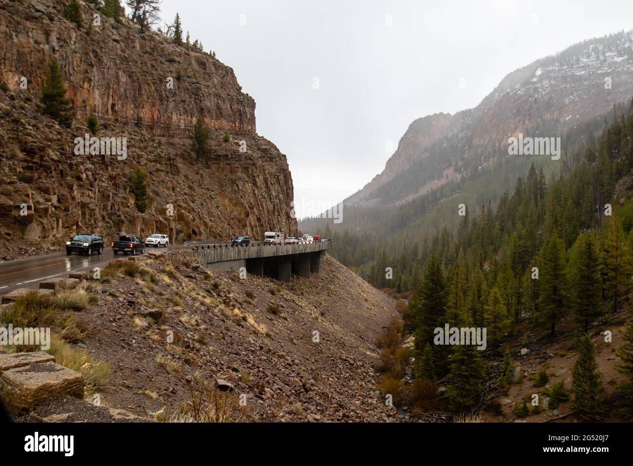 Tourist yellowstone gate hi-res stock photography and images - Alamy