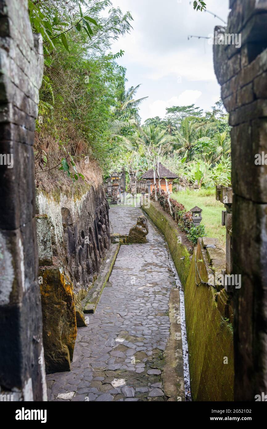 Bali relief hi-res stock photography and images - Alamy