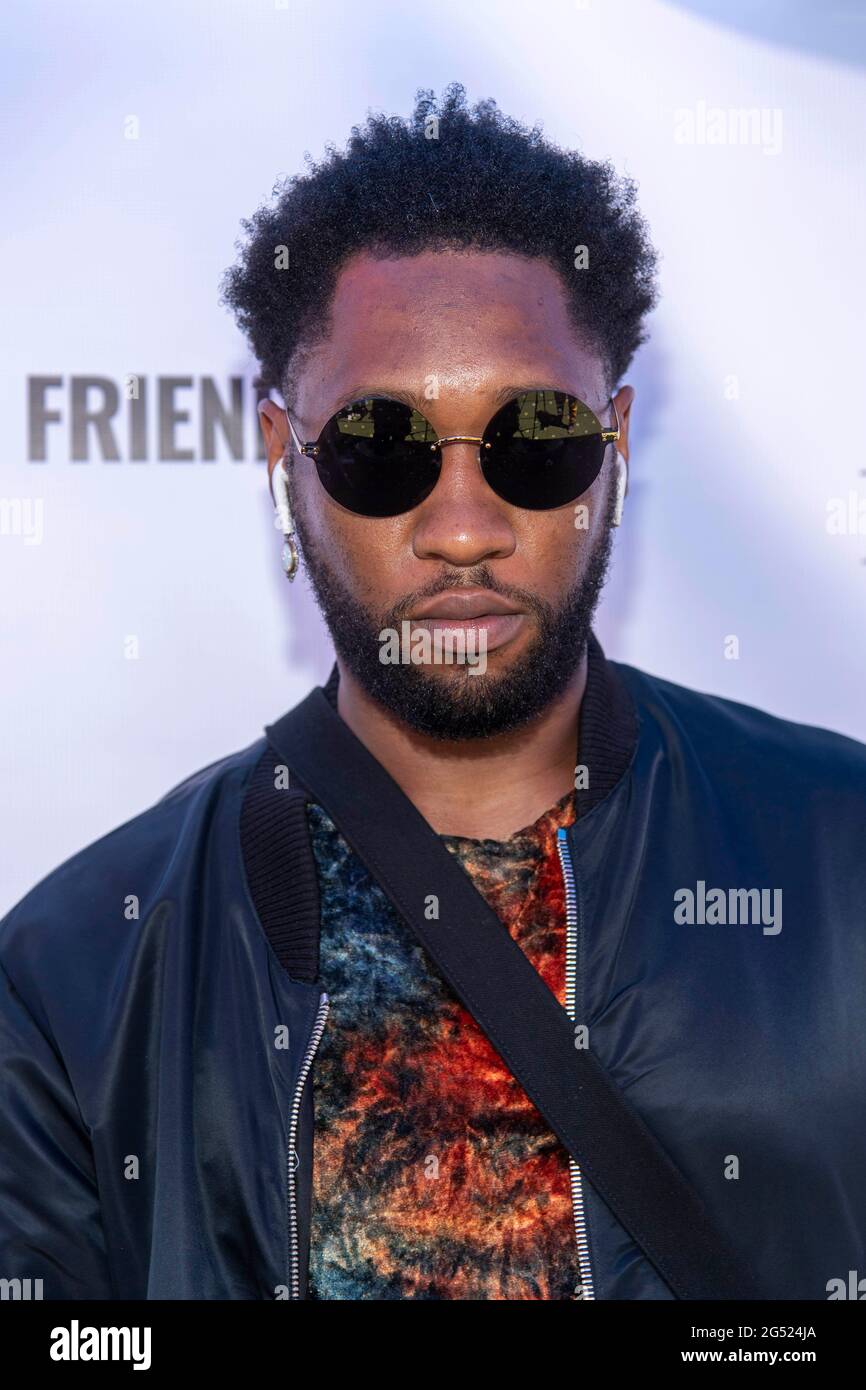 Hollywood celebrity designer hi-res stock photography and images - Alamy