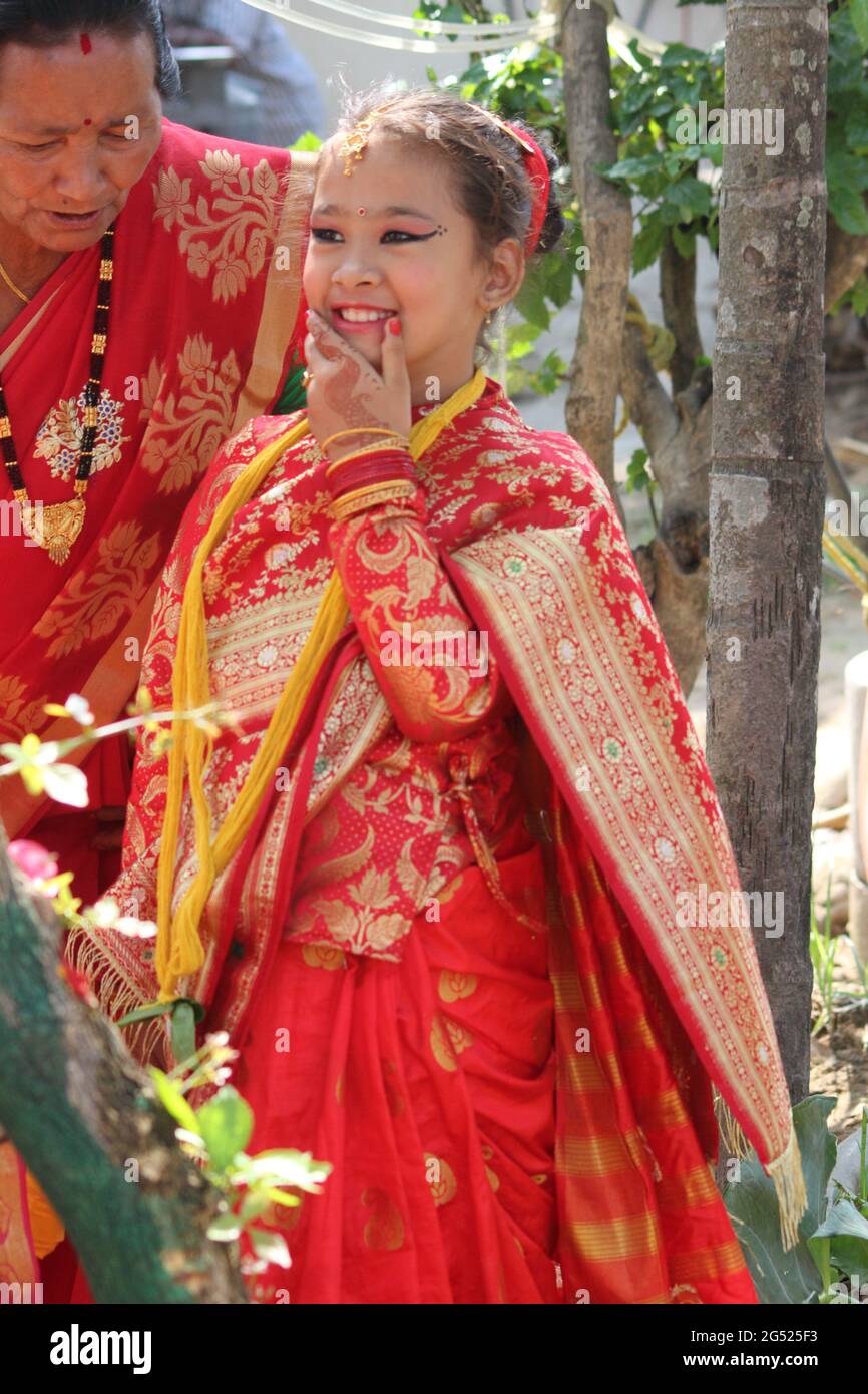 Beautiful Neawri bride during Bel bibaha (Ehi Stock Photo - Alamy