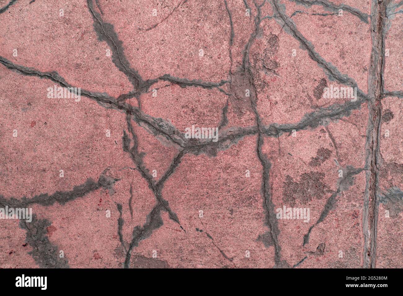red old stone texture with deep cracks Stock Photo - Alamy