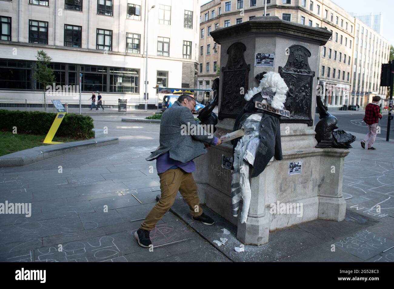 Bristol, UK. 7th June 2021. Young Bristolians decided to celebrate the ...