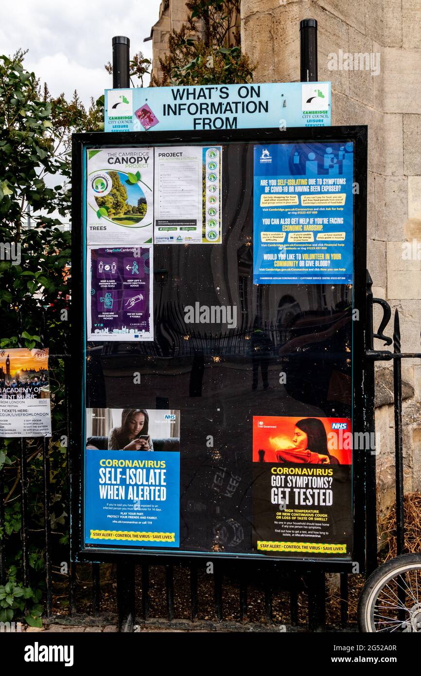 Notice boards hi-res stock photography and images - Alamy