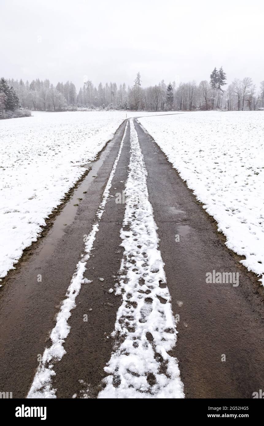 Tracks across the road hi-res stock photography and images - Alamy
