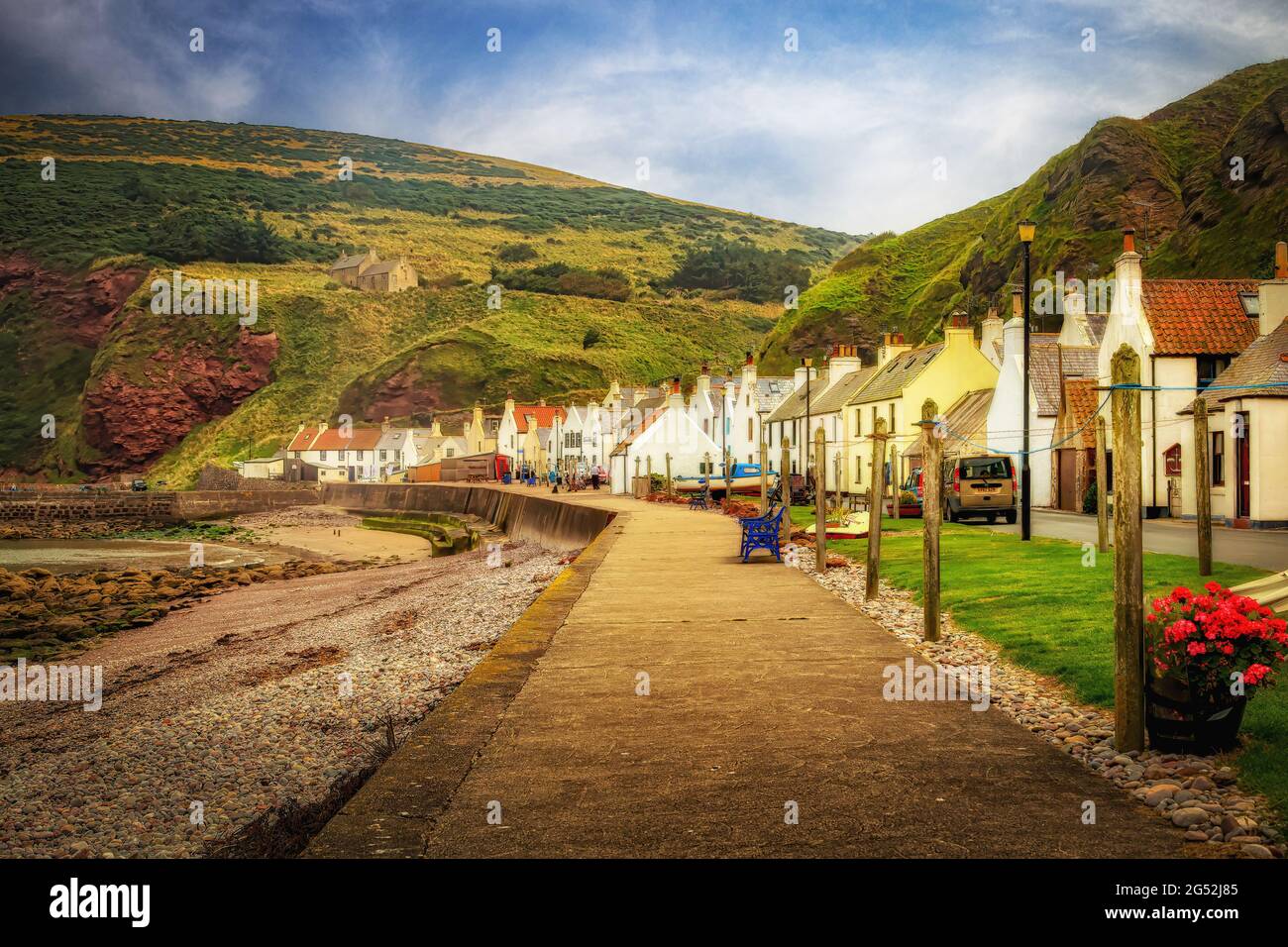 Pennan scotland hi-res stock photography and images - Alamy