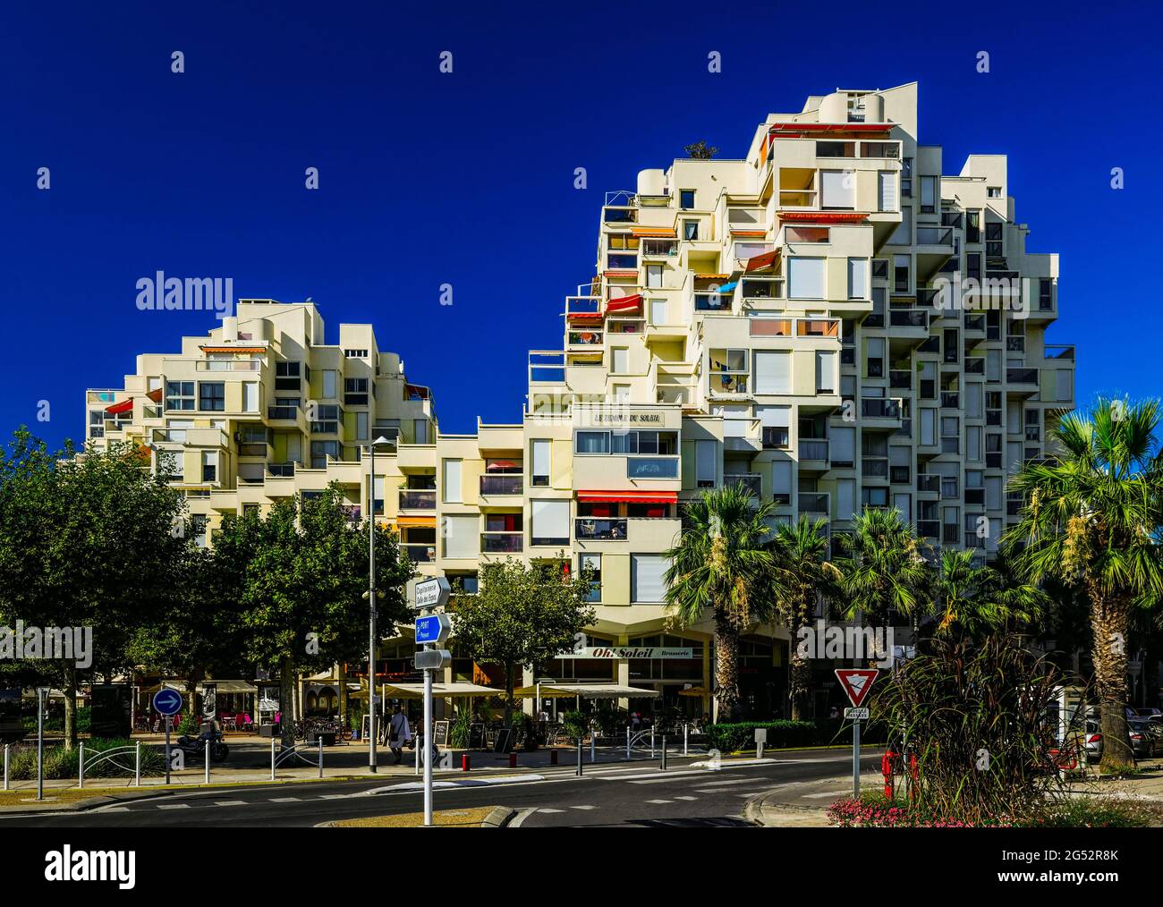 FRANCE. HERAULT (34) LA GRANDE MOTTE SEA RESORT, TEMPLE DU SOLEIL ...