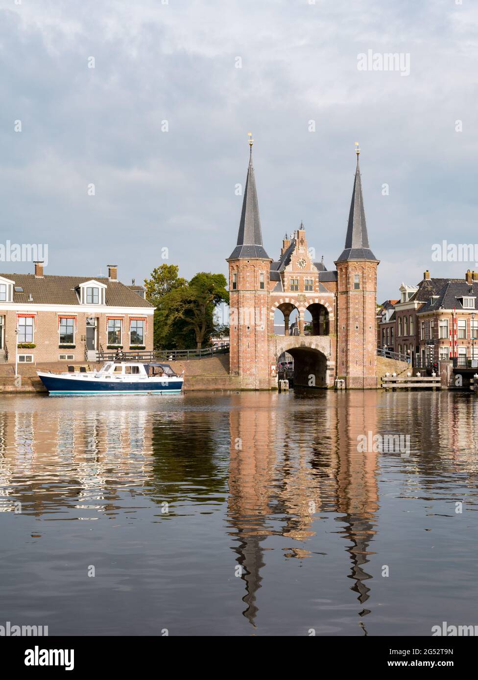 Water gate hi-res stock photography and images - Alamy