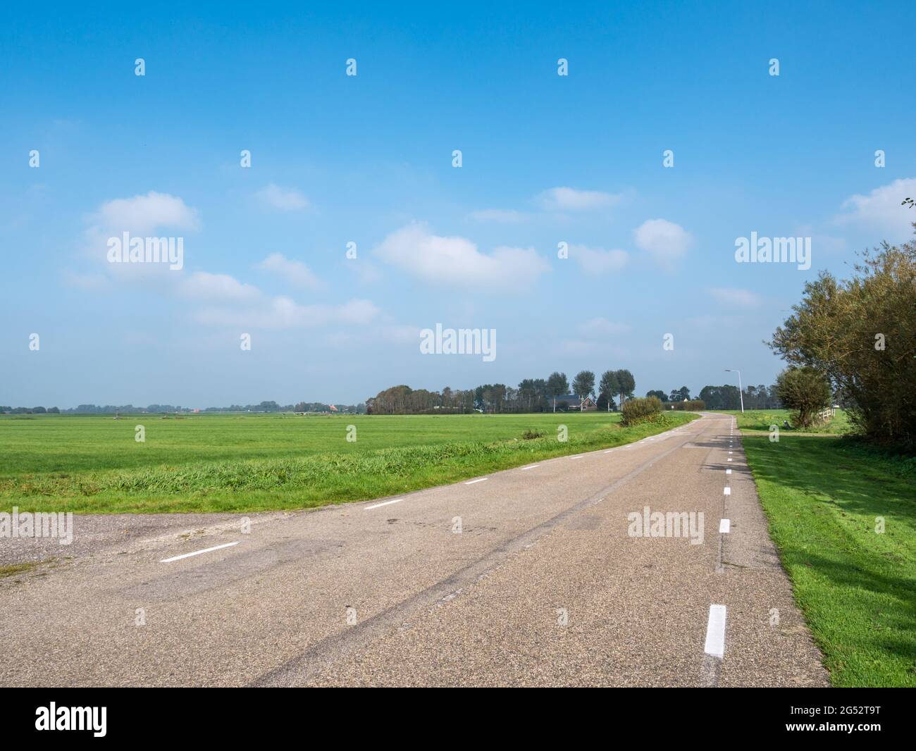 Empty landscape countryside hi-res stock photography and images - Alamy