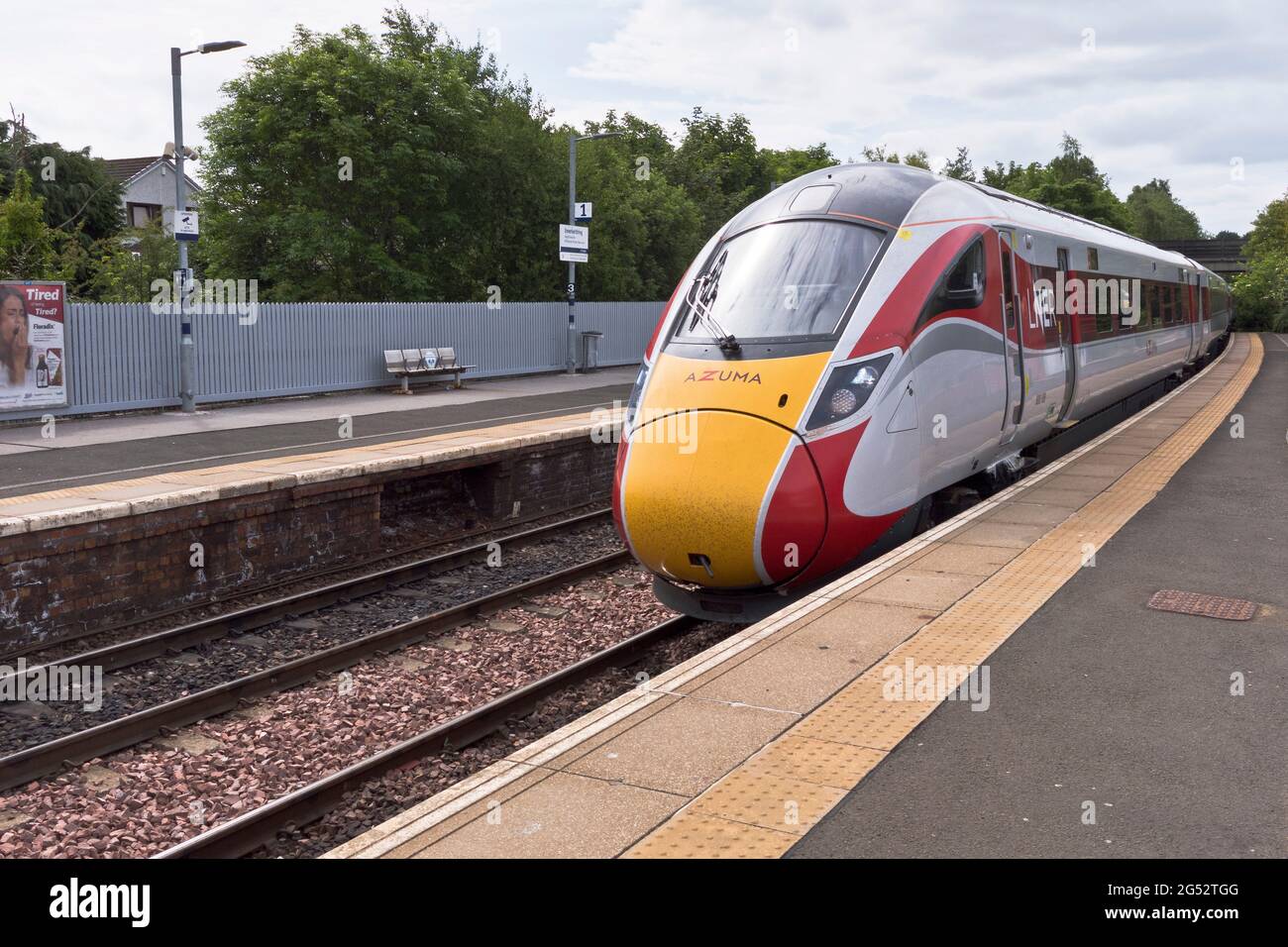 dh LNER train INVERKEITHING SCOTLAND British Rail Class 800 intercity express scottish Hitachi ...