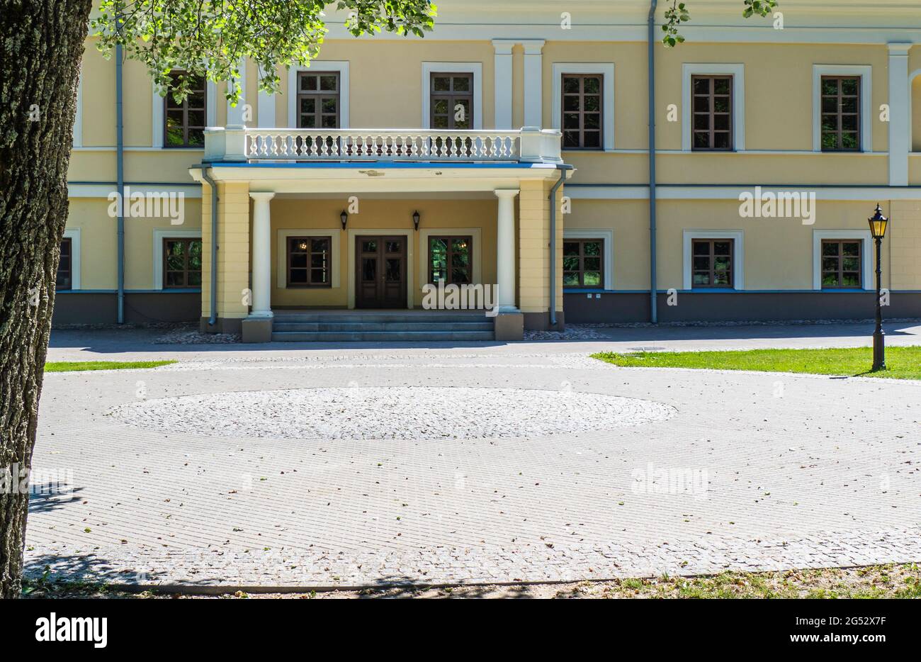 Neoclassical Style Features and Certain Traits of the Manor of Jasiunai ...