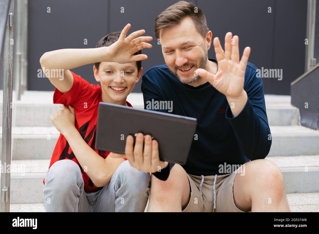 Father child wave on hi-res stock photography and images - Alamy
