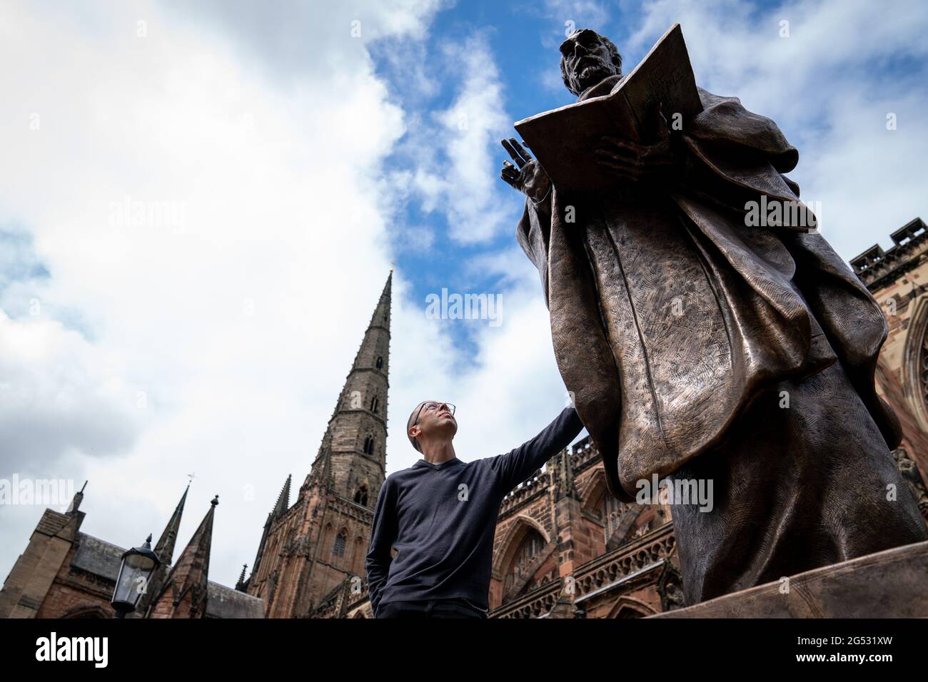 Sculptor Peter Walker with his bronze statue of St Chad, first Bishop ...