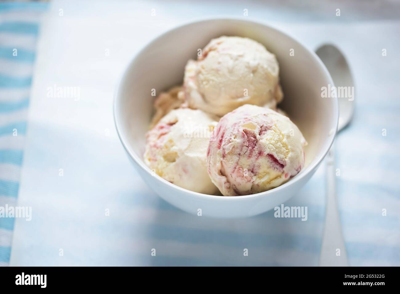 White peach and raspberry ice creams Stock Photo - Alamy
