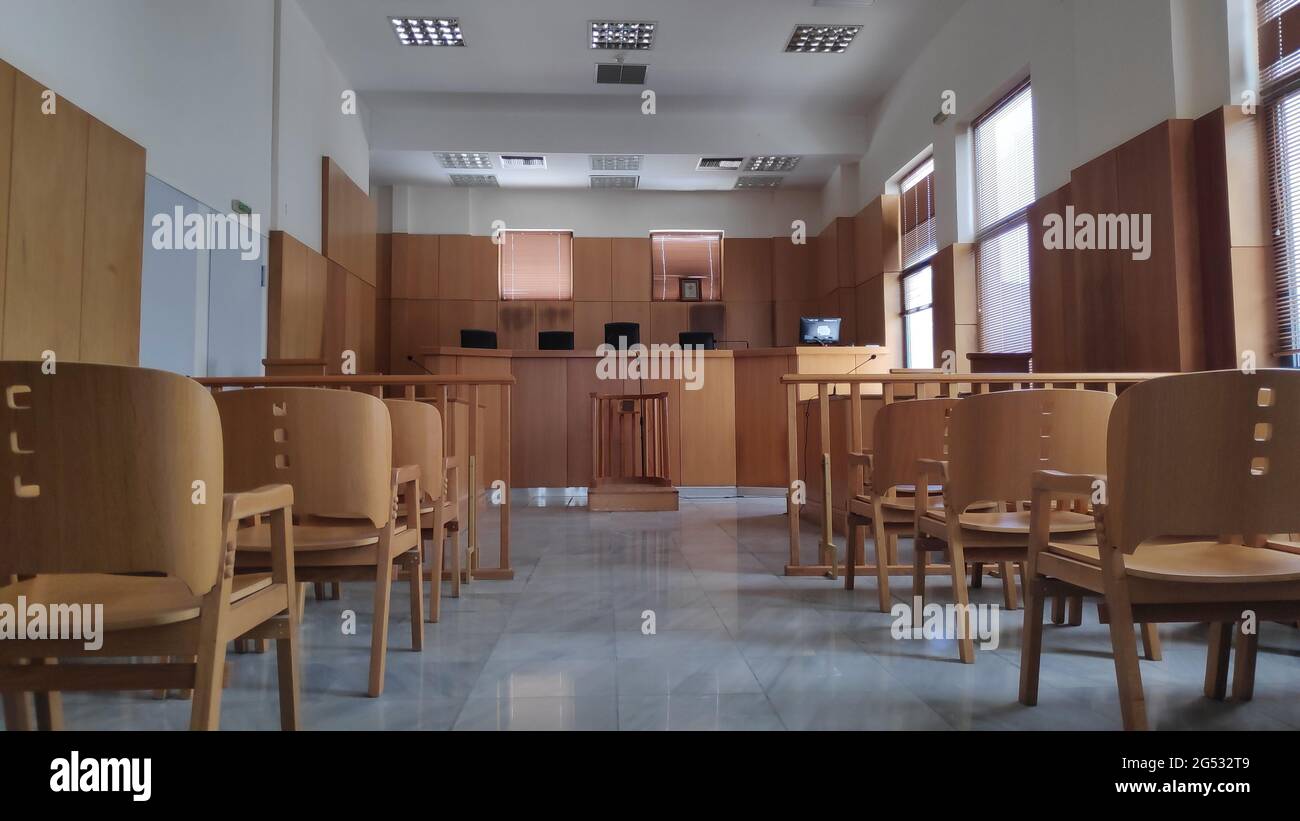 Empty court room hi-res stock photography and images - Alamy