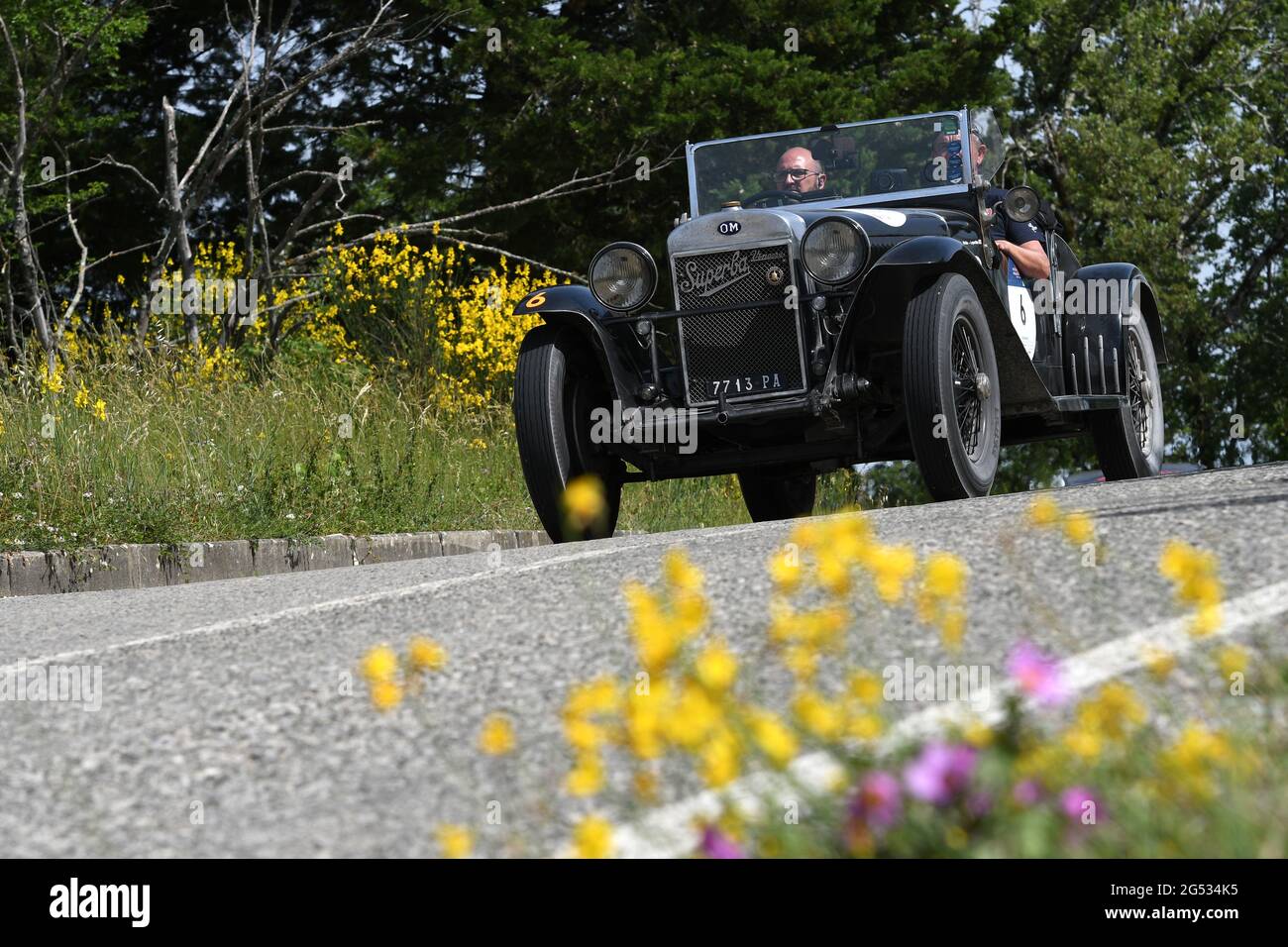 Superba car hi-res stock photography and images - Alamy