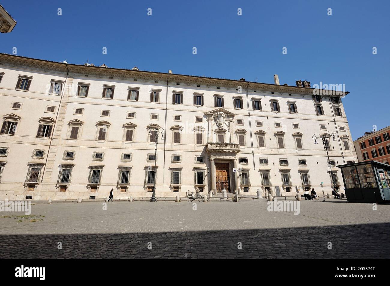 Palazzo Borghese, Piazza Borghese, Rome, Italy Stock Photo - Alamy