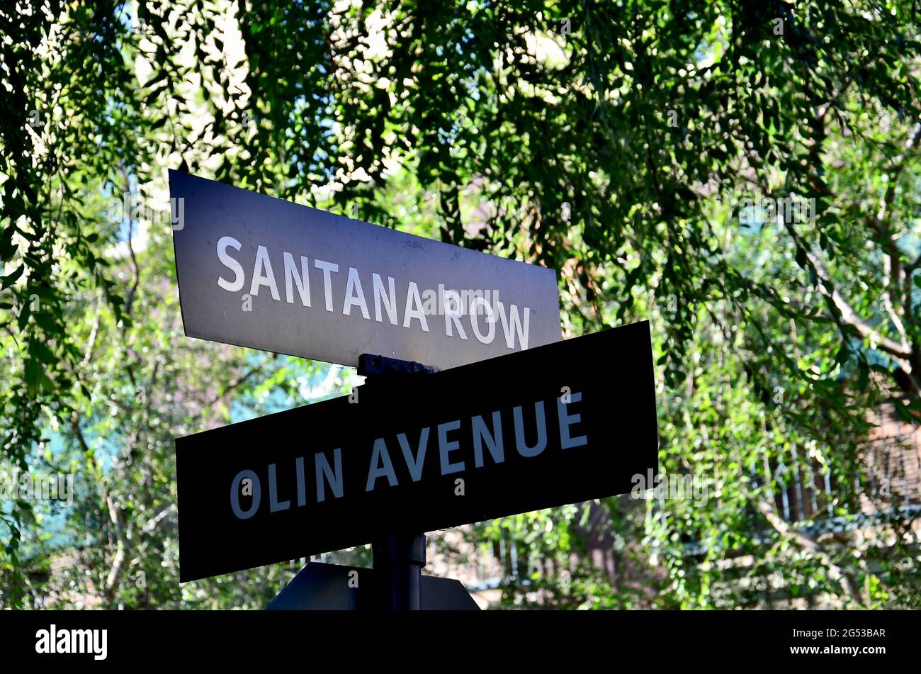 Row sign hi-res stock photography and images - Alamy