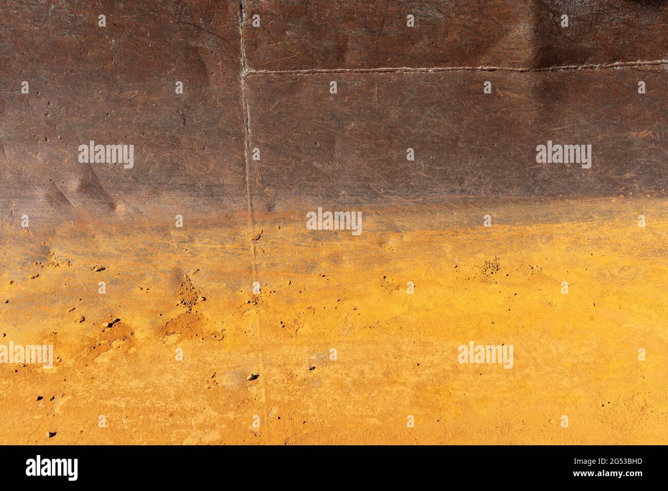 Rusty and worn metal sheet, corrosion Stock Photo - Alamy