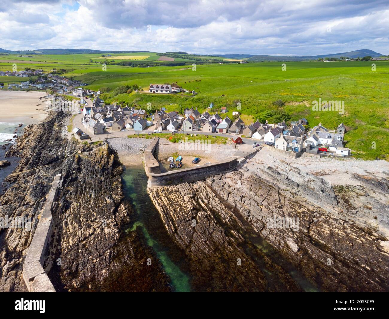 Scottish moray harbours hi-res stock photography and images - Alamy