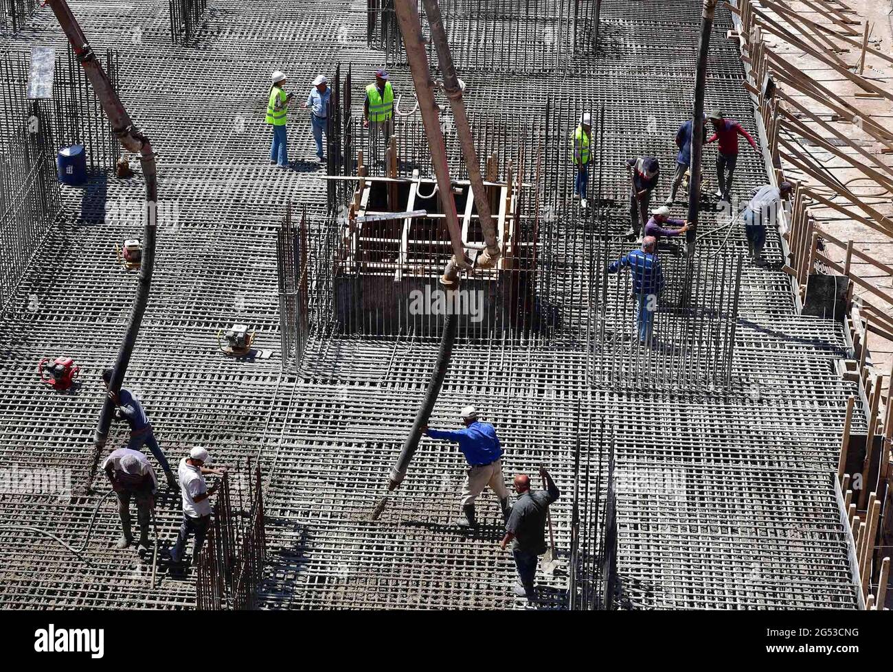 Damascus suburb of daraya hi-res stock photography and images - Alamy